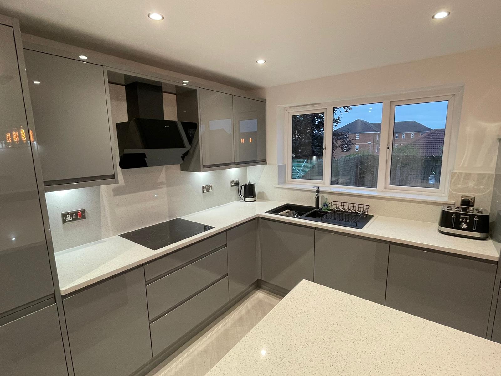 Island Kitchen Lucente Gloss | Sheffield Kitchen Outlet